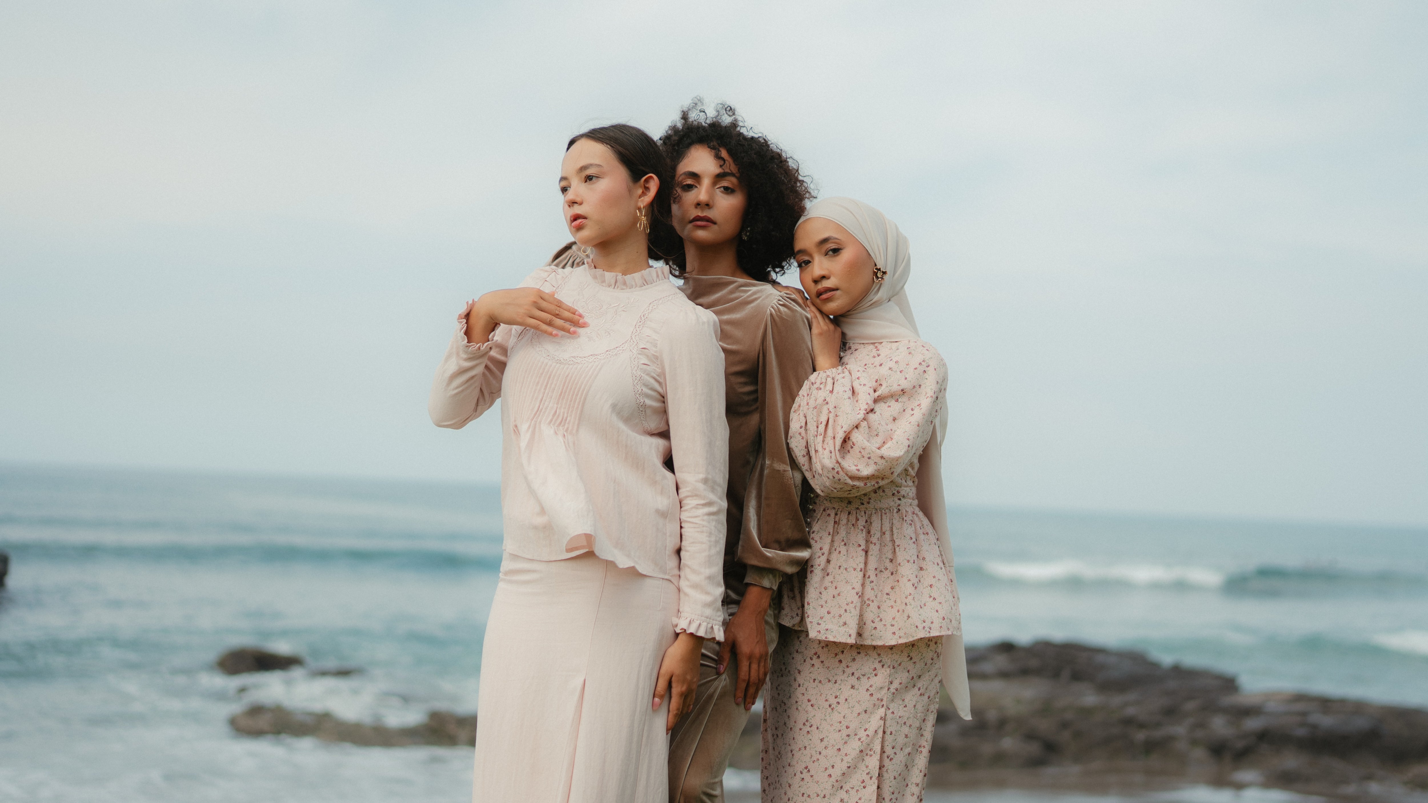 Zora Designers Official | Ships Worldwide